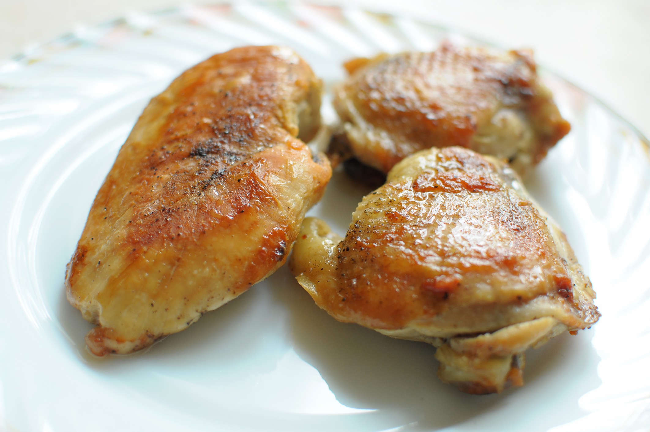 Pulpe de pui pe sare - rețetă simplă și delicioasă | TeMănânc.ro