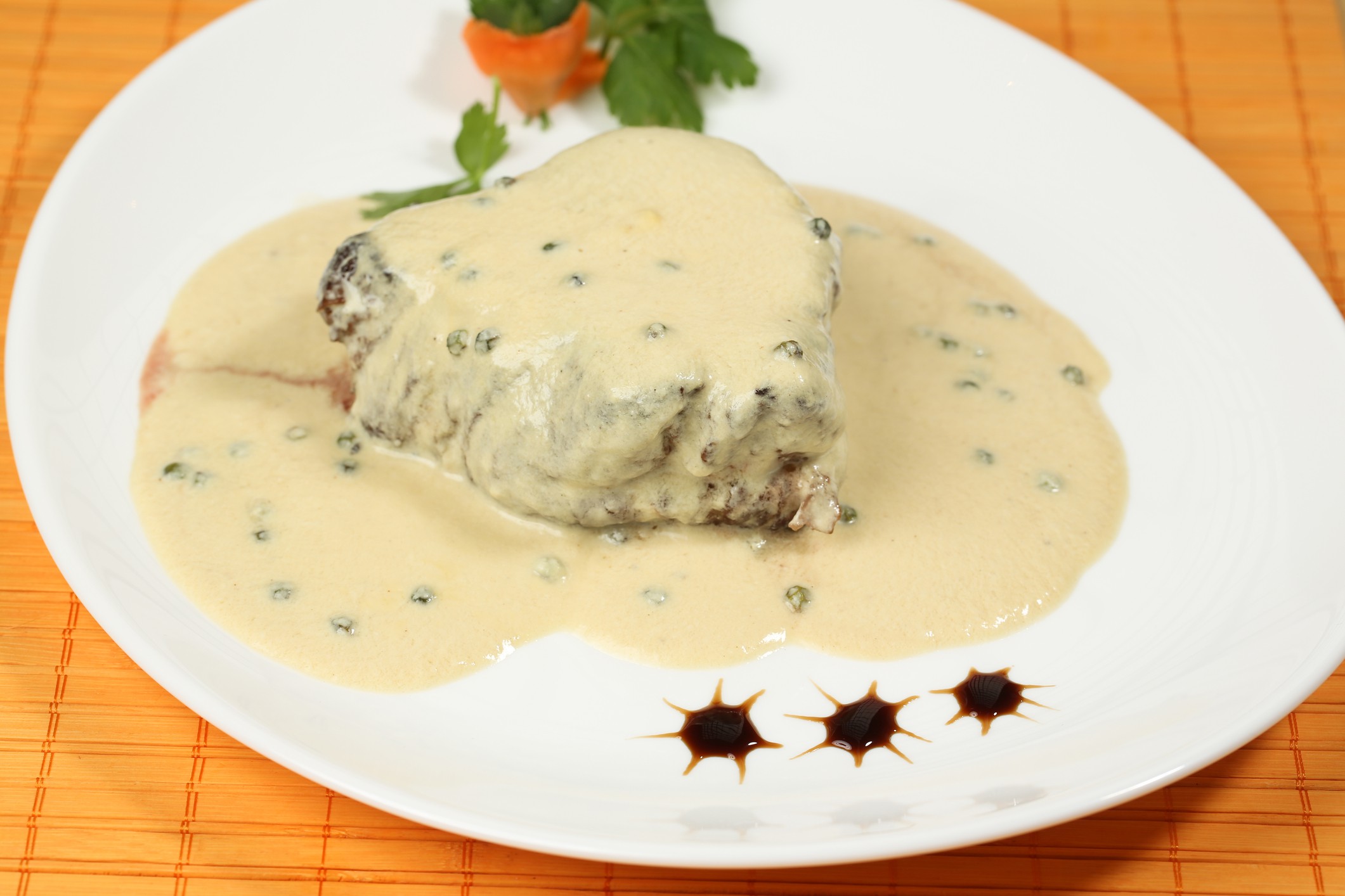 Sos de piper verde. Rețeta clasică și idei de servire | TeMănânc.ro