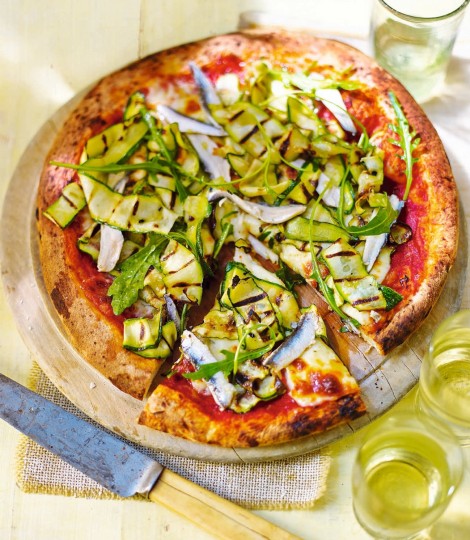 Pizza Cu Dovlecei, Ansoa Si Rucola | TeMănânc.ro